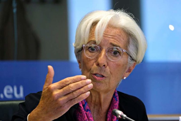Dollar Drifts as ECB's Lagarde Sticks to Transitory Inflation Line ...